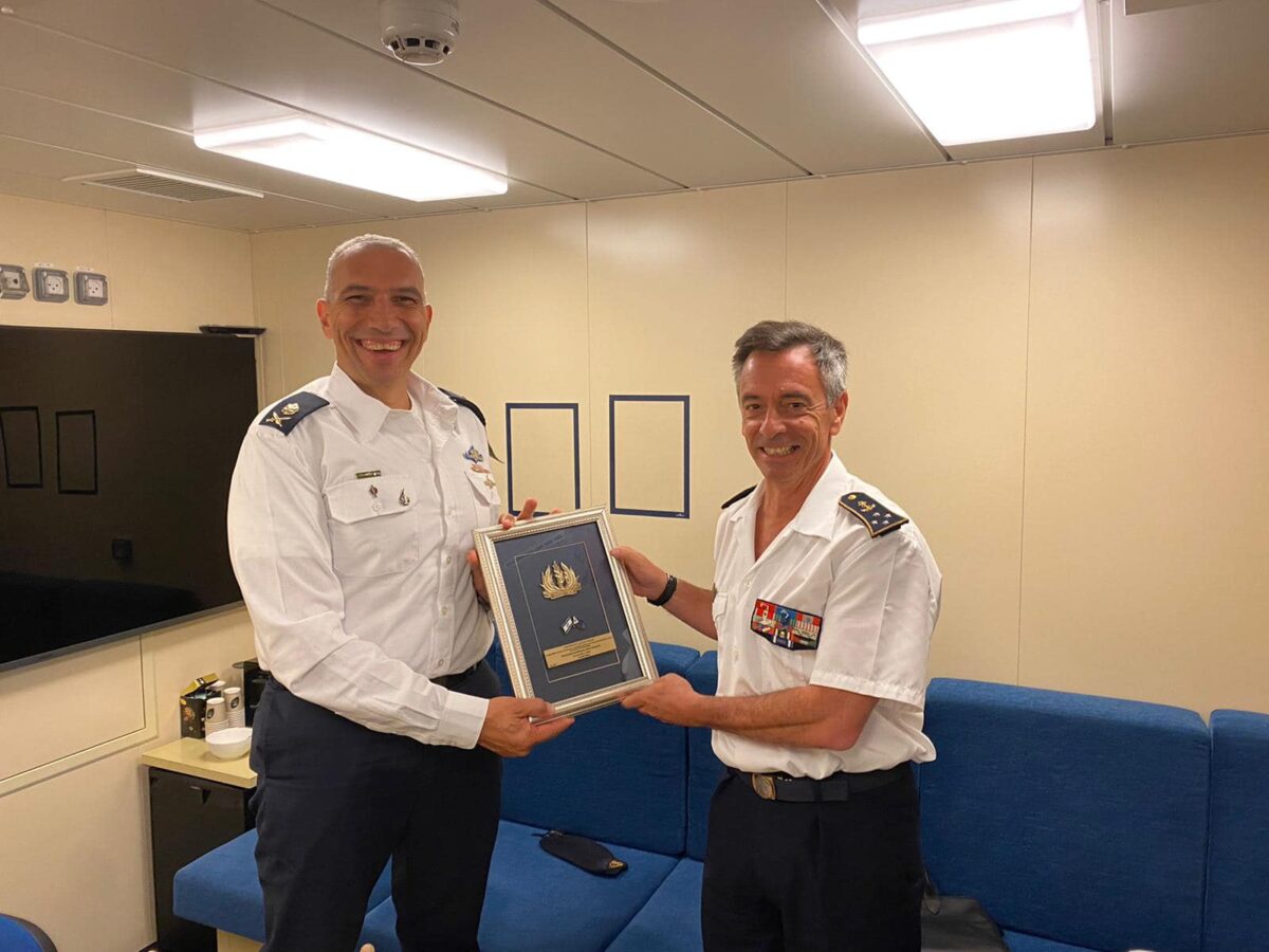 Coopération maritime. Le Vice-Amiral d'Escadre, Laurent Isnard, en ...