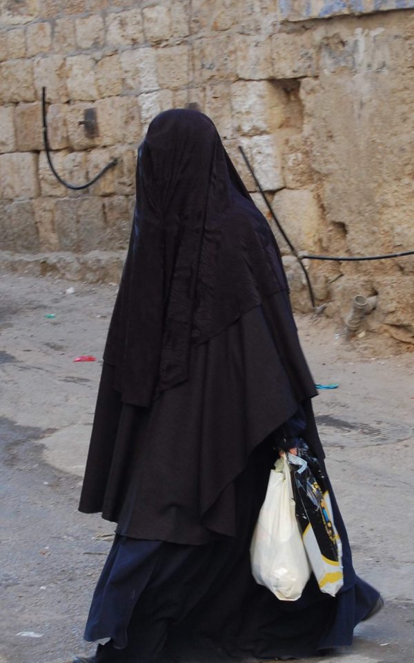 Connaissez-vous la "froumka" que porte des femmes juives en Israël ...