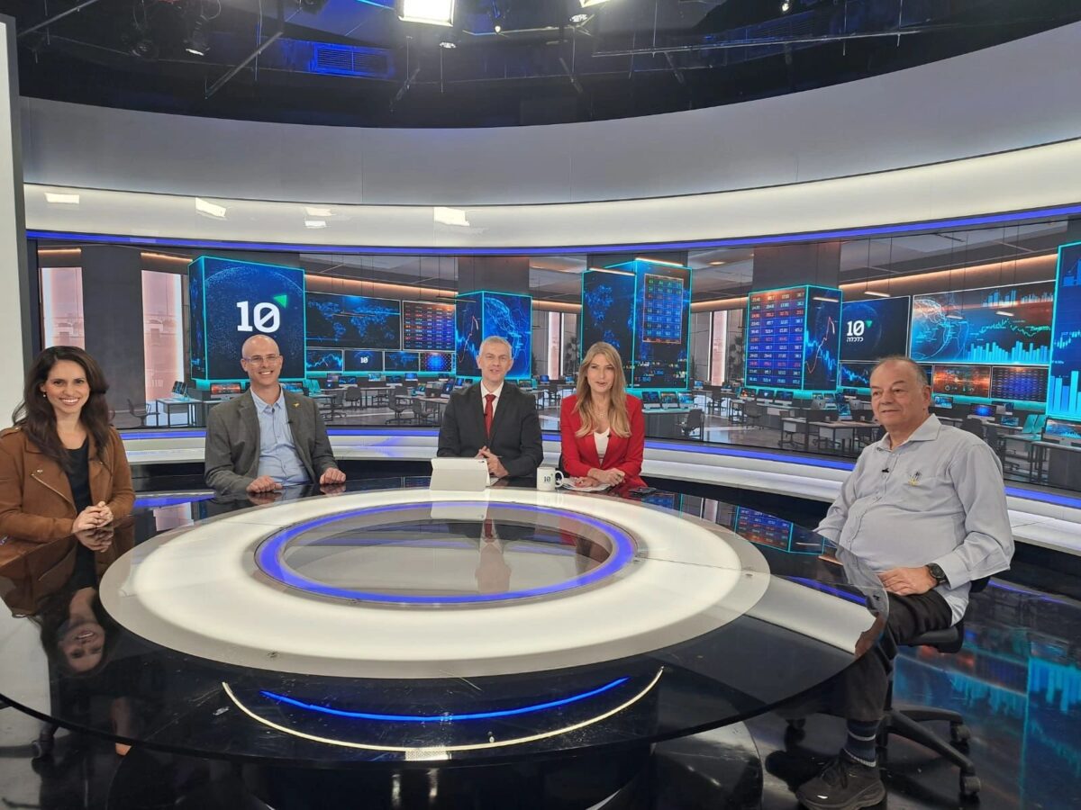 La Chaine de TV, "Channel 10", s'intéresse beaucoup à la France ...